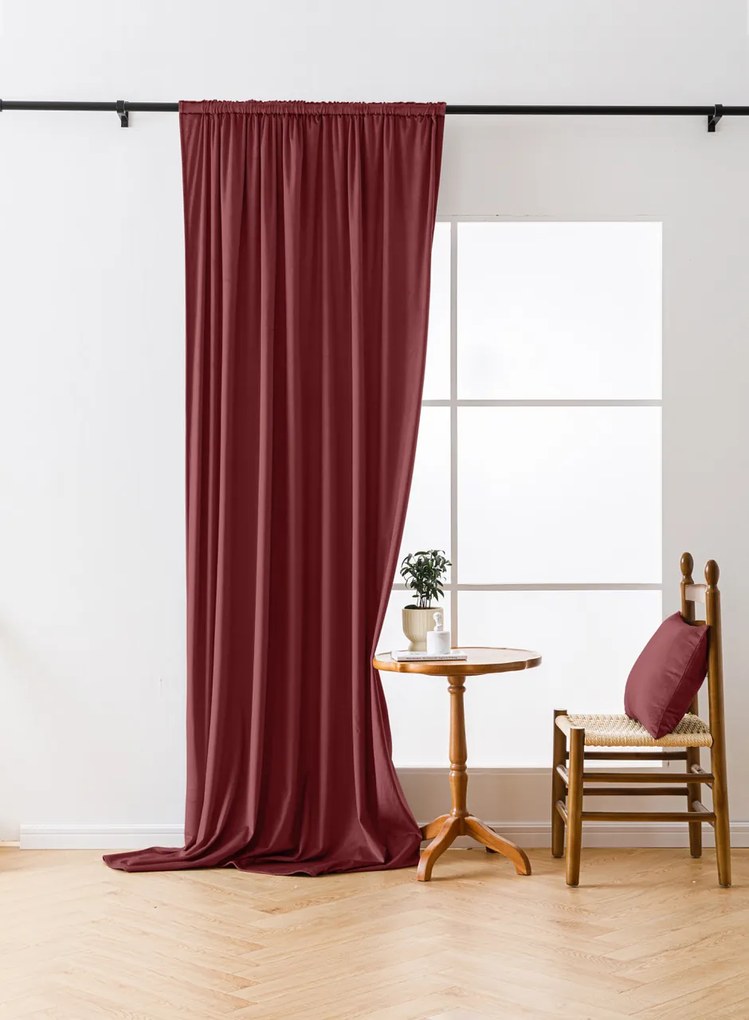 Vínový zatemňovací závěs VELVET 135x250 cm Zavěšení: Řasící páska