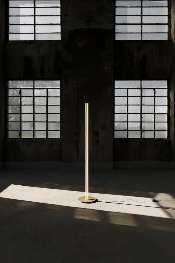 Flos Coordinates F, stojací lampa, anodizovaná champagne, 57W 2700K