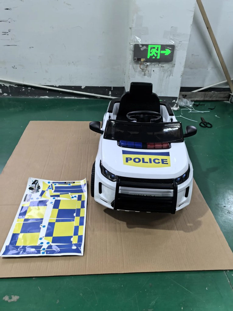 AIYAPLAY policejní elektrické auto pro děti 12 V, dálkové ovládání, bílé