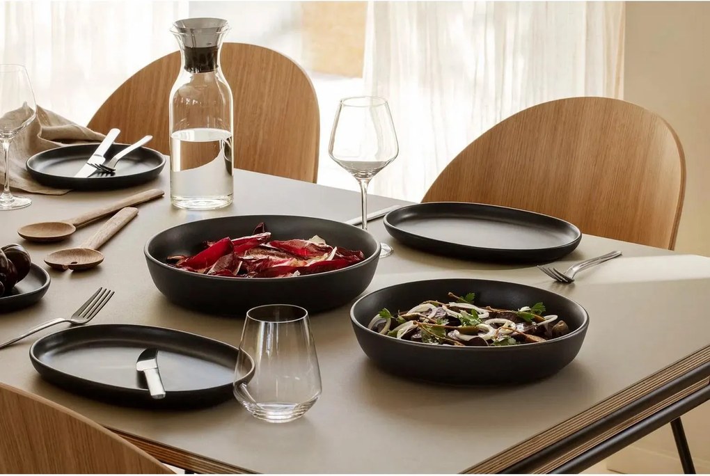 Mělká salátová mísa Eva Solo NORDIC KITCHEN P.25cm černá
