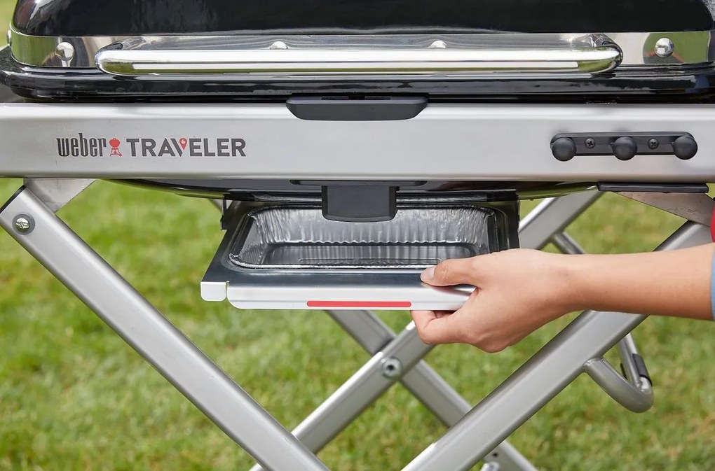 Weber Traveler Plynový gril, 1 hořák, grilovací plocha: 63,5 × 34,3 cm, 3,8 kW