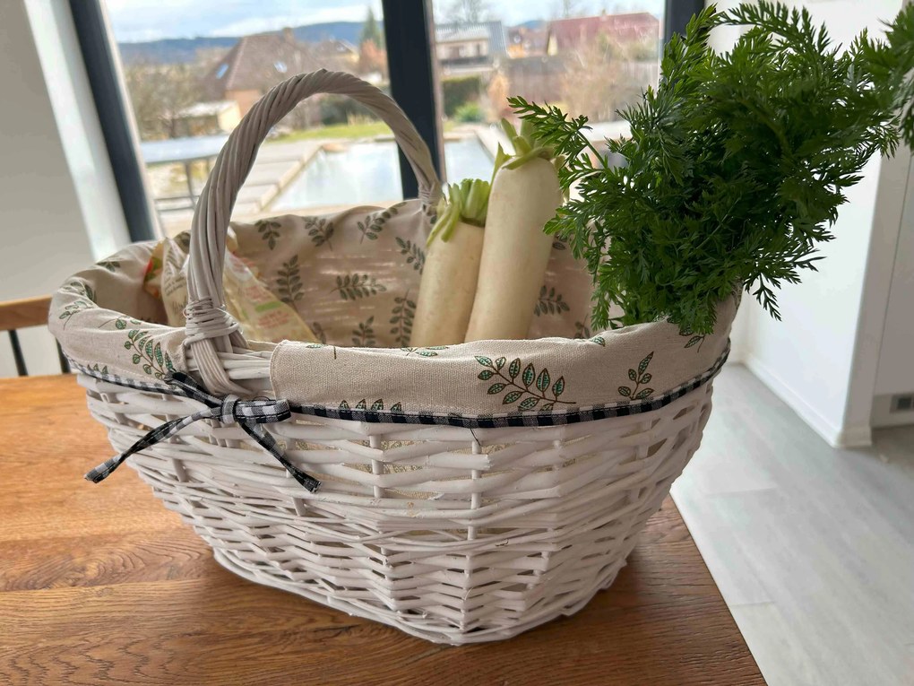 Vingo Proutěný nákupní košík s látkou s listy – bílý Rozměry (cm): 51x38, v. 23