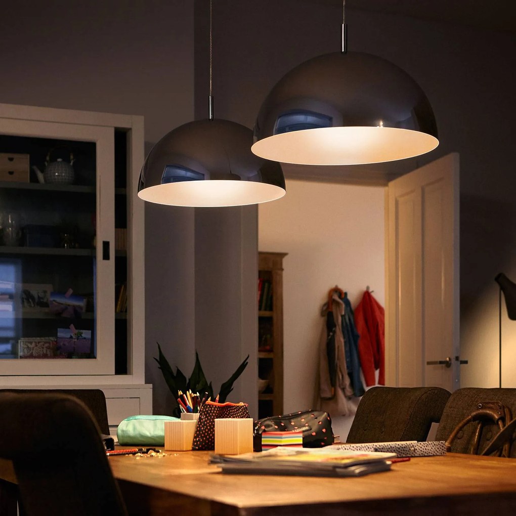 Philips Classic LED E27 P45 6,5W 2700K čirá