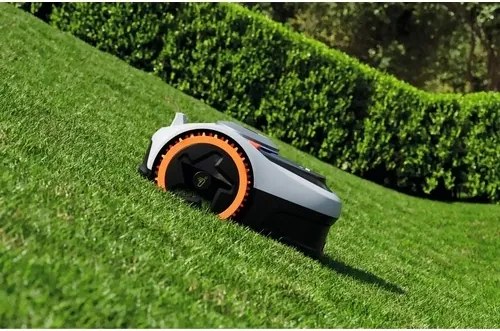 Bezdrátová autonomní robotická sekačka SEGWAY Navimow i206 AWD E 600m2