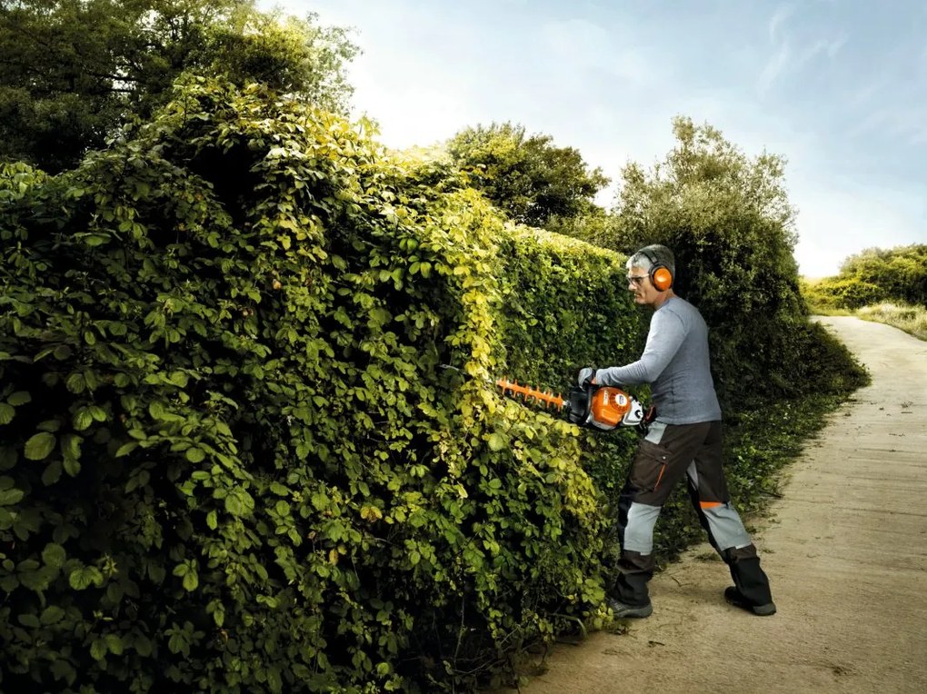 Zahradní nůžky Stihl HS 82 R