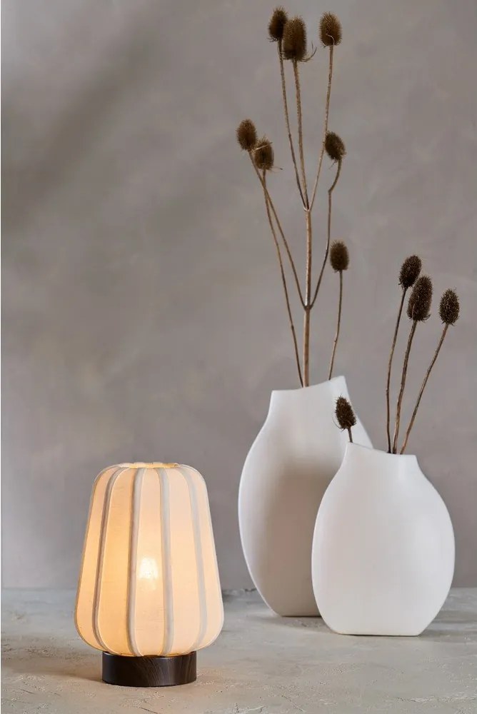 Bílá kovová stolní lampa s textilním stínidlem (výška 29 cm) Bibia – Light & Living