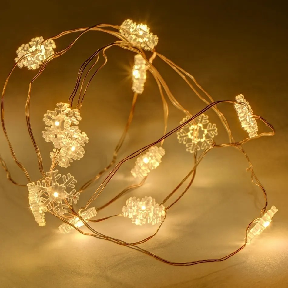 LED světýlka na baterie, vločky, 2,3 m, teple bílá, 20 diod, drátek, IP20 interiér, 2 × AA