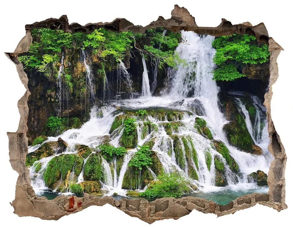 Wallmuralia Nálepka fototapeta 3D Vodopád v horách 95x64 cm
