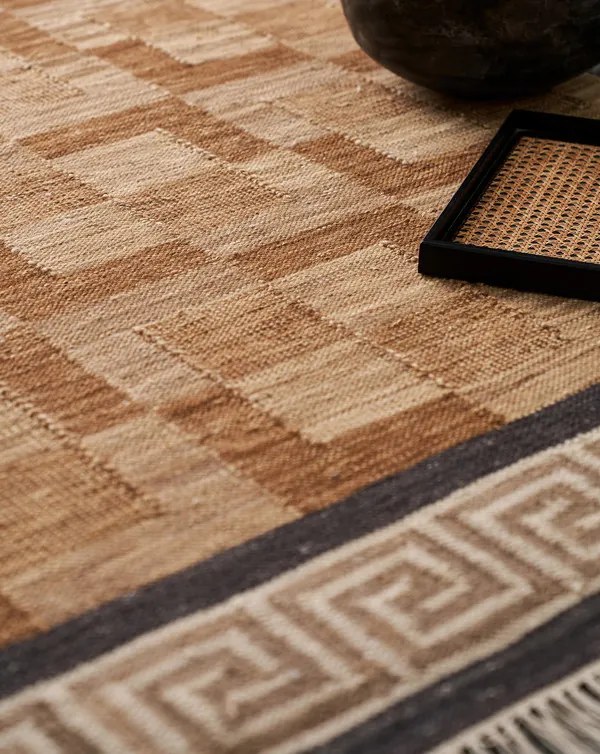Diamond Carpets India, Ručně vázaný kusový koberec Greta Roma DE 2254 Multi Colour, 140x200, hnědá, chodba / předsíň