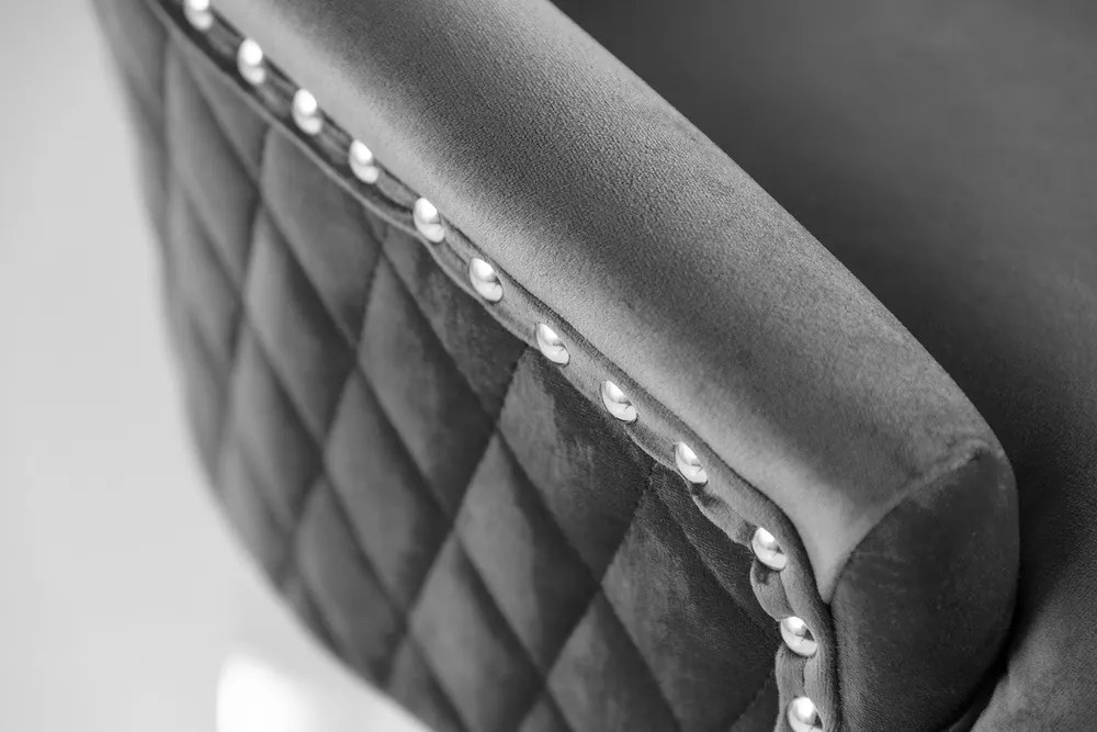 Designová židle Queen Lví hlava samet šedá - skladem