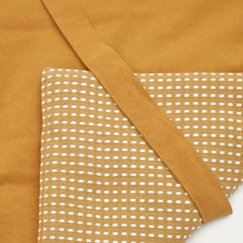 Žlutá cestovní deka pro psy Kave Home Trufa 60 x 80 cm