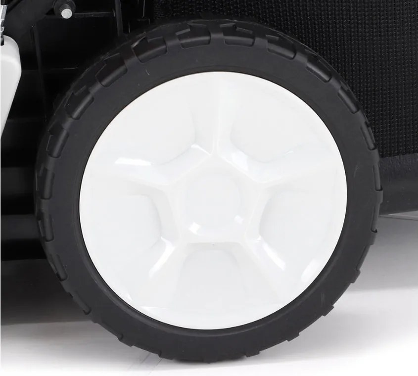 Benzínový vertikutátor VeGA GT 5654 záběr 38 cm, sběrný koš, plochy do 1500 m2