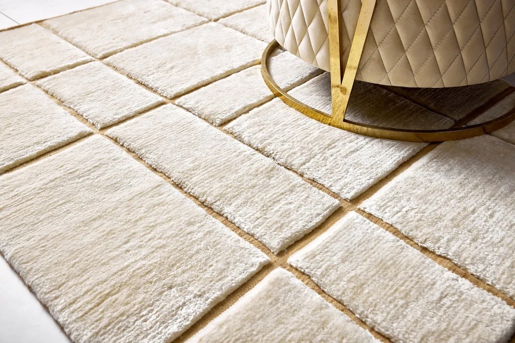 Diamond Carpets India, Ručně vázaný kusový koberec Radiant Mohair DESP P41 Mohair White, 80x150, béžová, ložnice