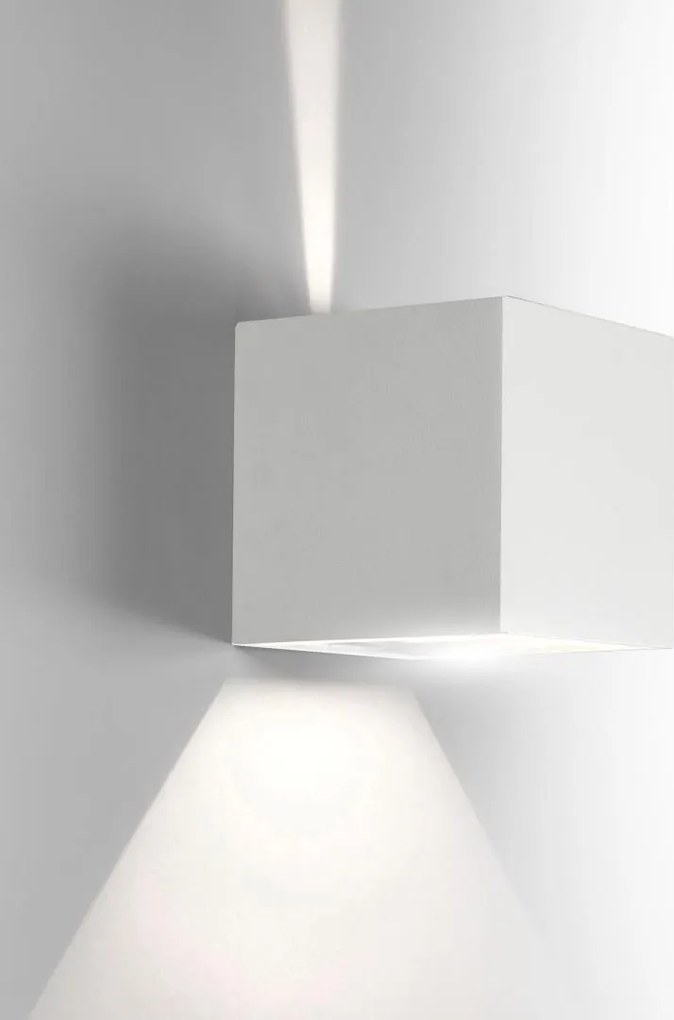 CEN UDBI-068030 LED UPDOWN BÍLÉ 6W 3000K 550Lm NASTAVENÍ 7-100d UP/DOWN IP65 - CENTURY