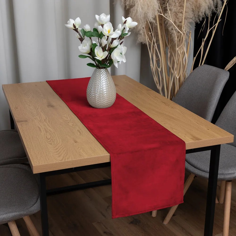 Biante Sametový běhoun na stůl Velvet Premium SVP-038 Sytě červený 45x120 cm