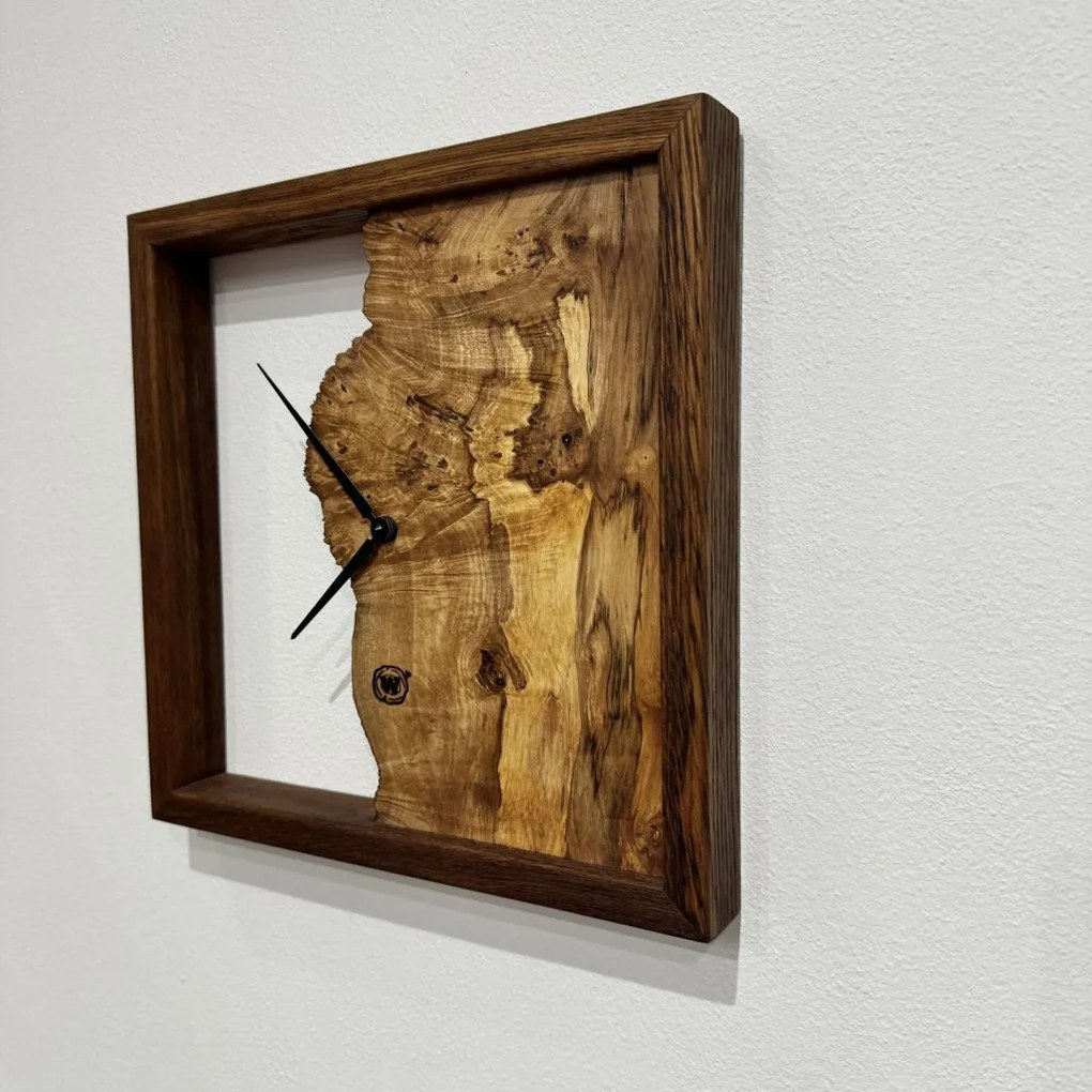 Woodlaf Dřevěné nástěnné hodiny Ezra