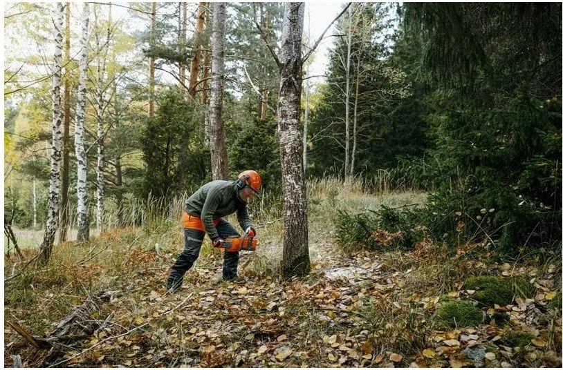 Akumulátorová pila 340i Husqvarna (bez baterie a nabíječky)