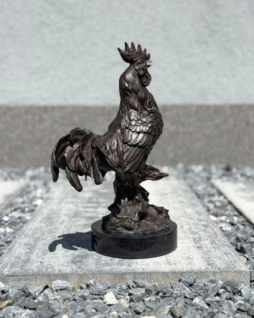 Bronzová socha Kohout – zvířecí figurína