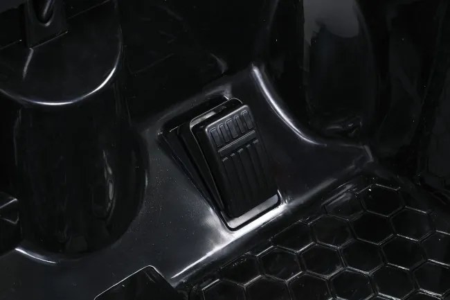 Elektrické autíčko Volkswagen ID BUZZ černé