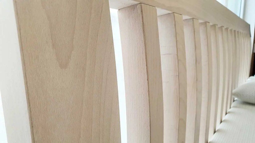 Postel Postelia BELNA Buk 180x210 - Dřevěná postel z masivu, bukové dvoulůžko o šíři masivu 4 cm