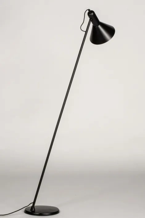 Stojací lampa Classicon Nero