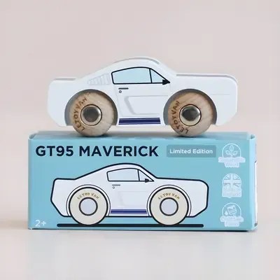 LE TOY VAN Dřevěné autíčko Maverick bílá / od 2 let