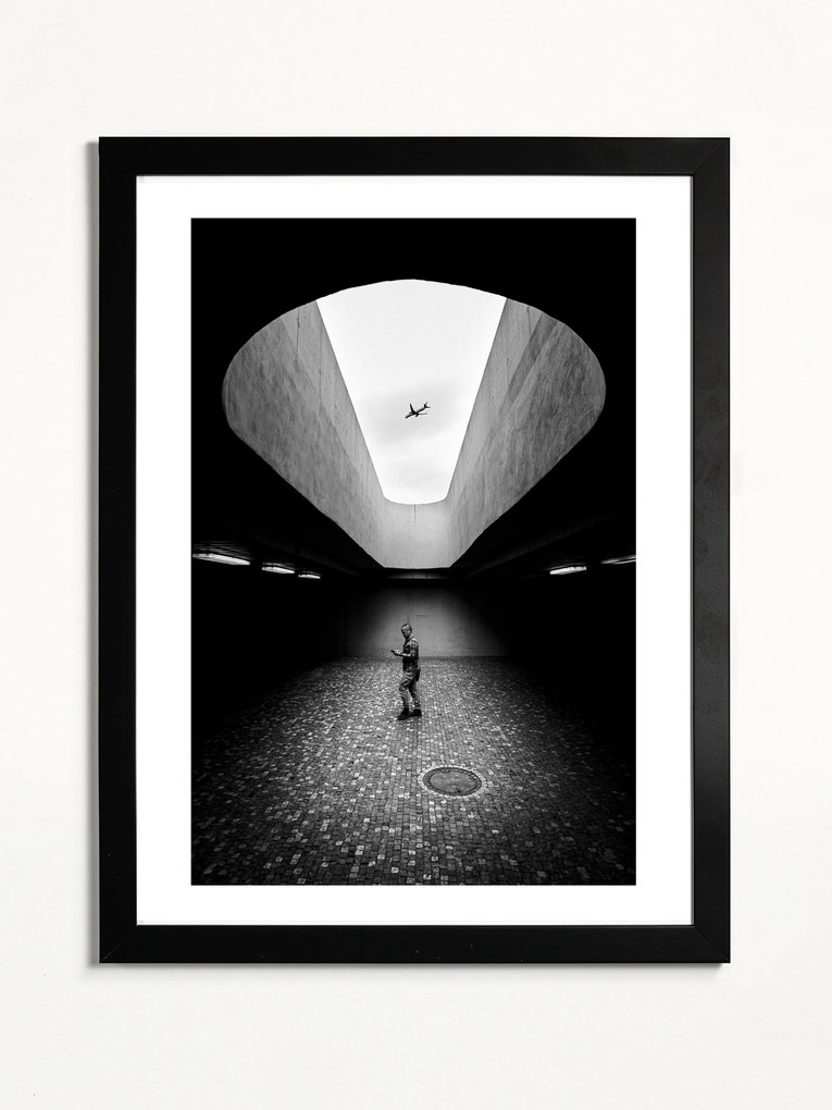 Jan Křikava | Pod betonovou oblohou Rám: Bílý, Velikost: 30 x 20 cm