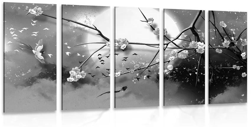 5-dílný obraz větve stromu za úplňku v černobílém provedení - 100x50 cm