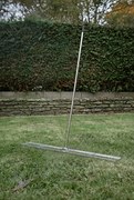 IQ Garden Nivelační a zapravovací hrábě 115 cm - nerez 311552