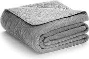 Světle šedý přehoz přes postel AmeliaHome Laila Silver, 260 x 240 cm