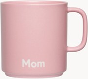 Hrnek's nápisem Favourite Mom