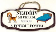 Bondecor Dřevěná dekorace "Nejdřív mi ukradl srdce a potom i postel" 30x13cm