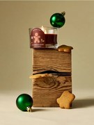 Sinsay - Vánoční vonná svíčka s potiskem perníčkového panáčka Gingerbread - béžová