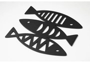 Kovová podložka Trivet Fish black 20x18, Bengt &amp; Lotta Švédsko