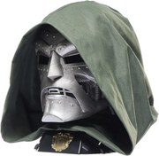 Hasbro marvel legends doctor doom premium rolena hraní helmet