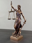 Soška Spravedlnosti – detailní dekorace 19 nebo 29 cm