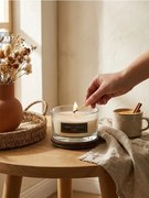 Sinsay - Vonná svíčka Smoked Vanilla Tonka - černá