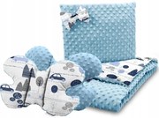 Dětská deka do kočárku s polštářkem a motýlkem - BABYMAM PREMIUM set 3v1 - Retro autíčka se světle modrou minky