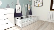 Dětská Montessori postel PINELO 90 x 200 cm, bílá Rošt: S laťkovým roštem, Matrace: Matrace Coco Maxi 20 cm