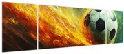 Obraz - Fotbalový míč v letu (170x50 cm)