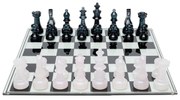 Kare designové šachy Chess (60 x 60 cm)