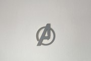 Lepy.cz Dřevěná dekorace na zeď Avengers Velikost (šířka x výška): 15x17cm, Barevná varianta: Černá