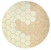 Okrově žlutý pratelný ručně tkaný bavlněný kulatý koberec ø 140 cm Honeycomb Golden – Lorena Canals