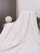MK Lůžkoviny Luxusní beránková deka mikroplyš 220 × 200 cm – Caroline smetanová