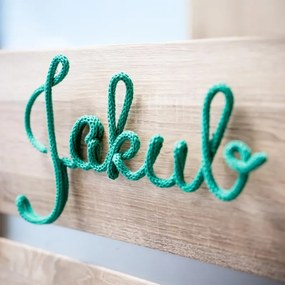 Závěsná dětská dekorace háčkované jméno Jakub