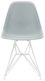 Eames Plastic Chair DSR bíle lakovaná šedá černé na koberec Vitra
