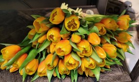 Kytice 7ks oranžových realistických tulipánů - 45cm