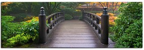 Obraz na plátně - Dřevěný most v podzimní zahradě - panoráma 5186A (120x45 cm)