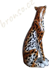 Sedící leopard – keramická socha, elegantní ručně vyrobená zvířecí dekorace do interiéru
