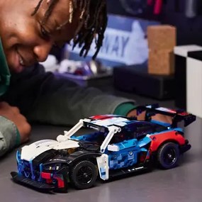 LEGO® Technic 42226 Závodní auto BMW M4 GT3 EVO / Počet dílků: 747 / o